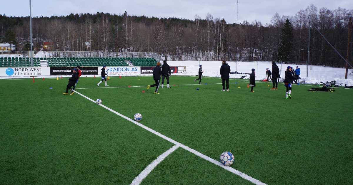 - Samhold, fotballglede og lærevillighet / KFUM